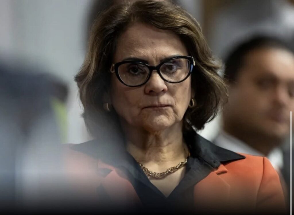 Michelle Bolsonaro rompe o silêncio e ataca Allan dos Santos em carta ...
